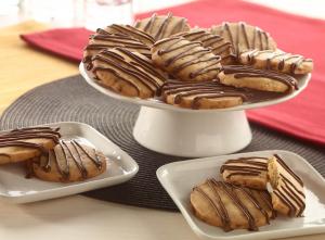 Maple Bacon Shortbread Cookies - Louisiana Hot Sauce